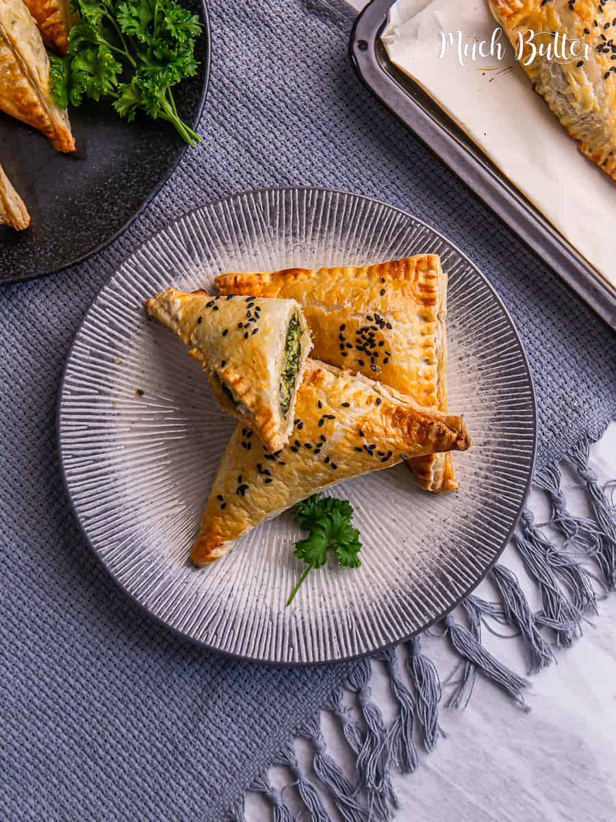 Spinach and Cheese Puff Triangle - Much Butter
